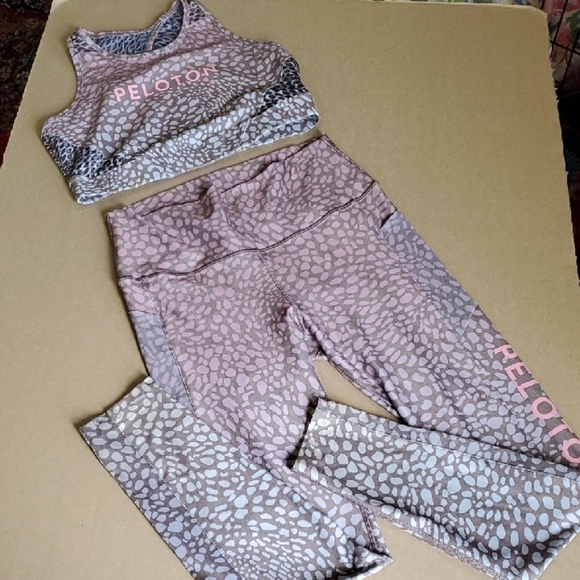 Peloton | Other | Peleton Athletic 2 Piece Leopard Print 2 Piece Set ...